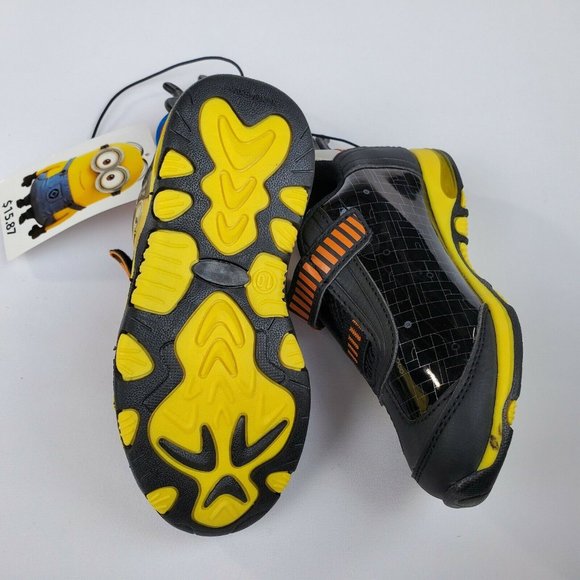SG Footwear | Shoes | Despicable Me Minion Made Boys Lightup Shoes ...